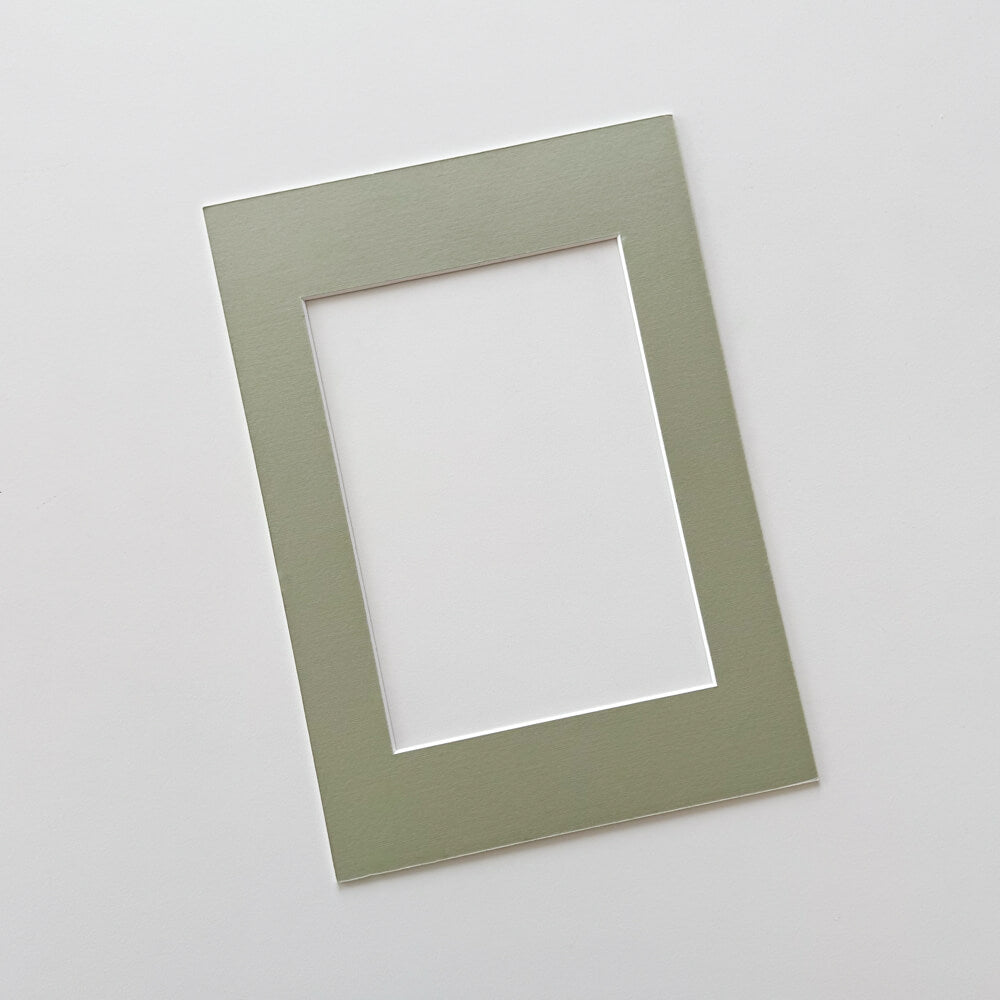 Green mount / mat / passepartout - custom-made | PlakatKunst.com